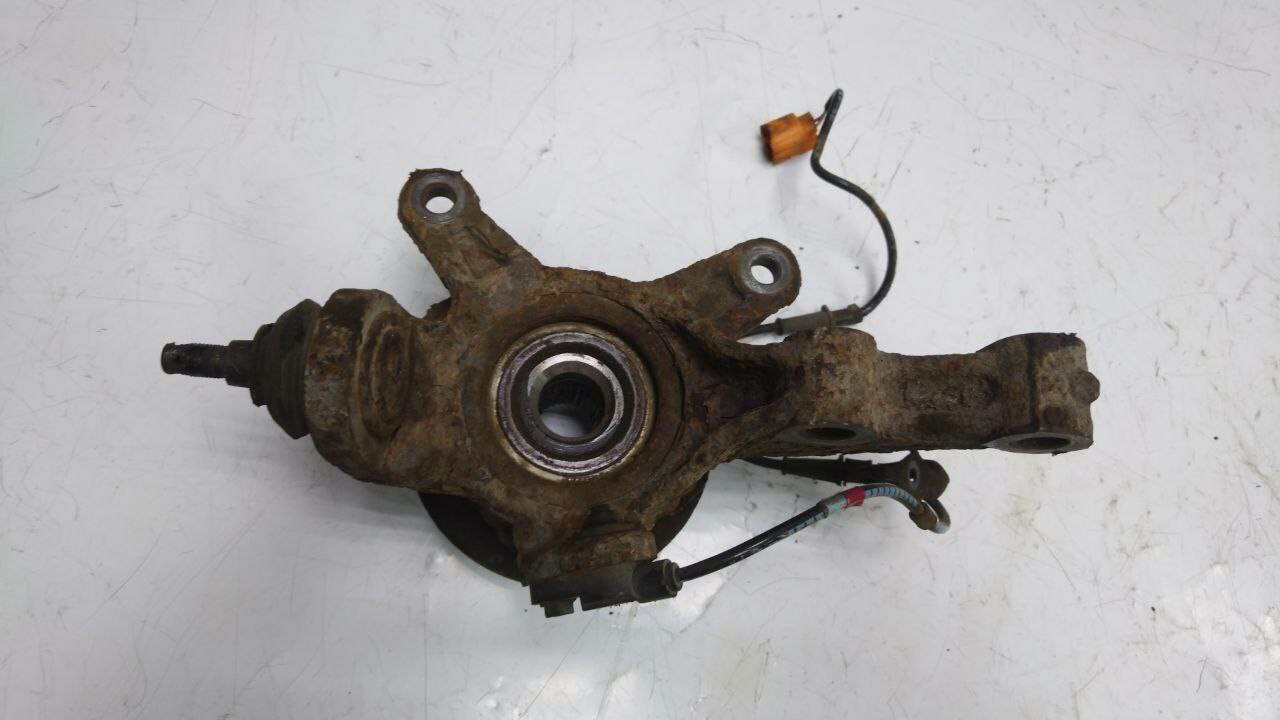 Ступица передняя левая Honda Civic 7 (2000 - 2003) 8558692
