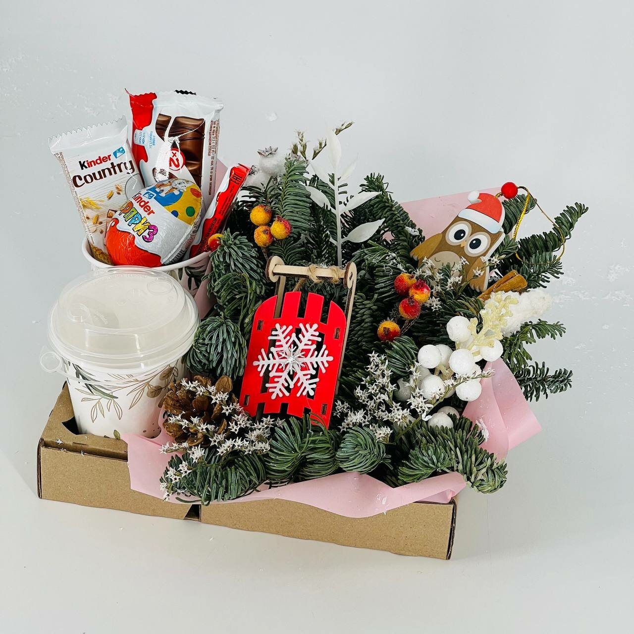 Зимний букет из нобилиса с кофе и киндер шоколадом