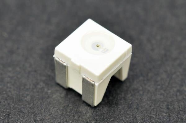 Светодиод OSRAM LS A67K-J1L2-1-0-2-R33-Z 2 мА 643 нм Бесцветная прозрачность 630 нм Красный 120 град SMD 3,8мм LED 1 шт