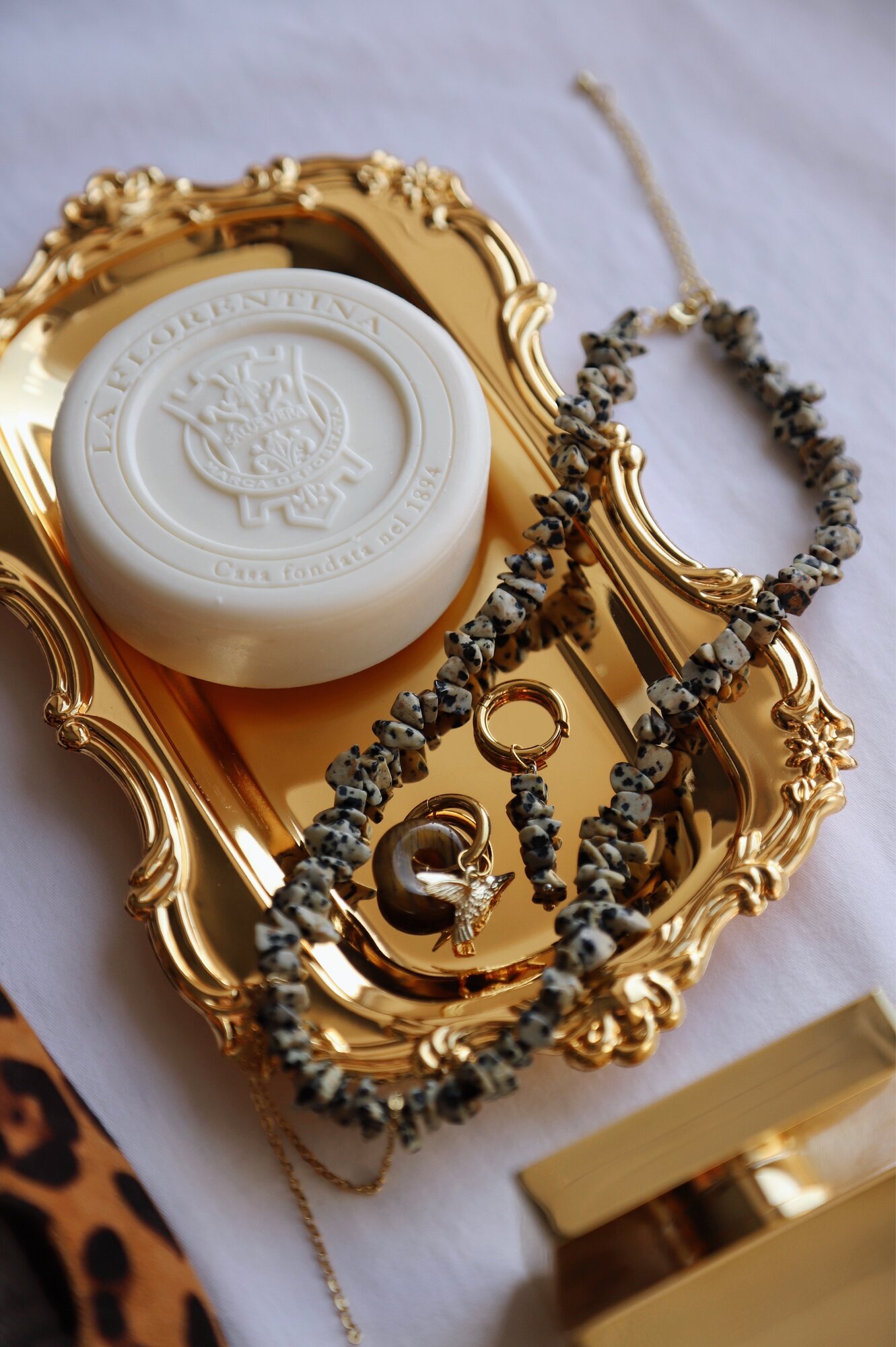 Чокер, яшма