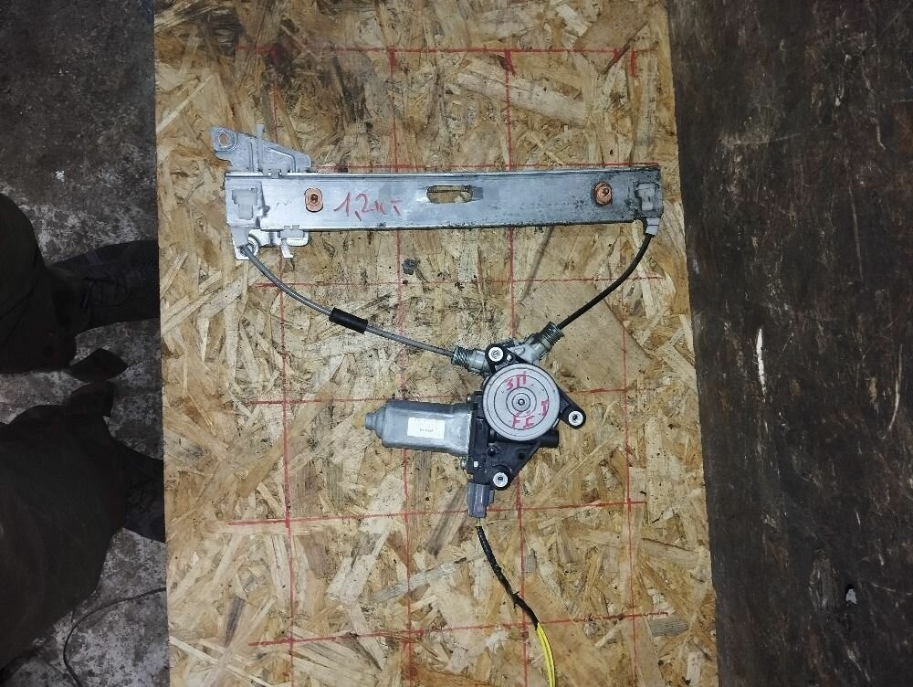 Задний правый ЭСП Форд Эскейп 1 Б/У с пробегом