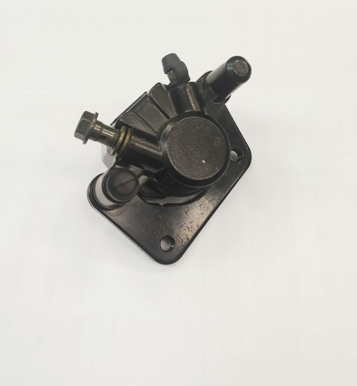 Передний тормозной суппорт правый для ATV 125/150/180/200 09014-00002