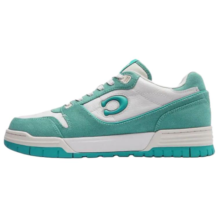 Кроссовки Soho