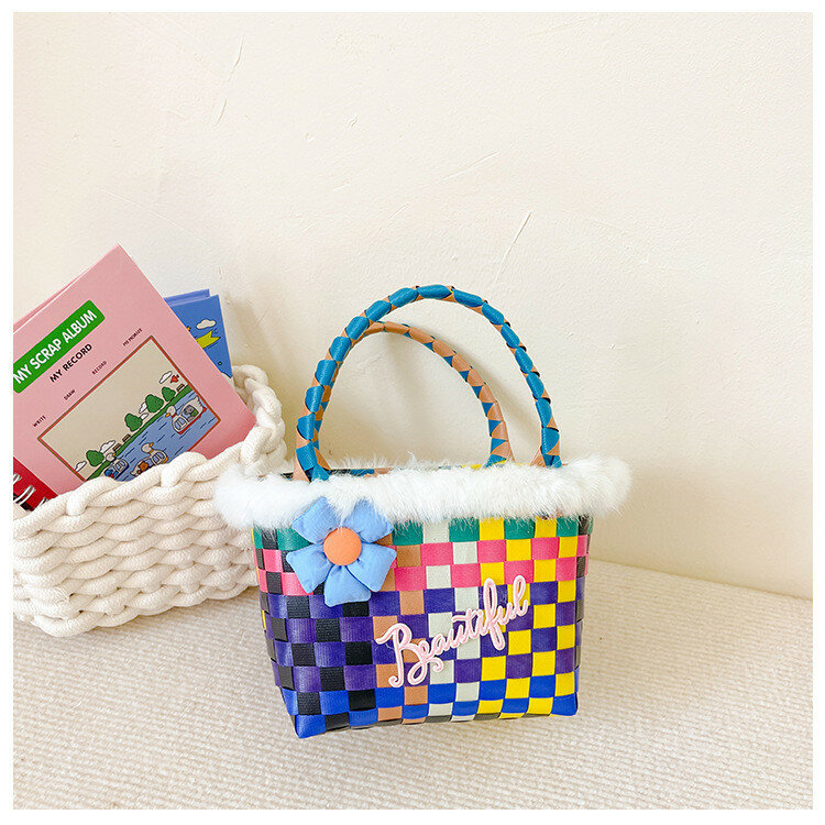 Очаровательная вязаная сумка для детей, маленькая, легкая и яркая, тёмно-синяя.