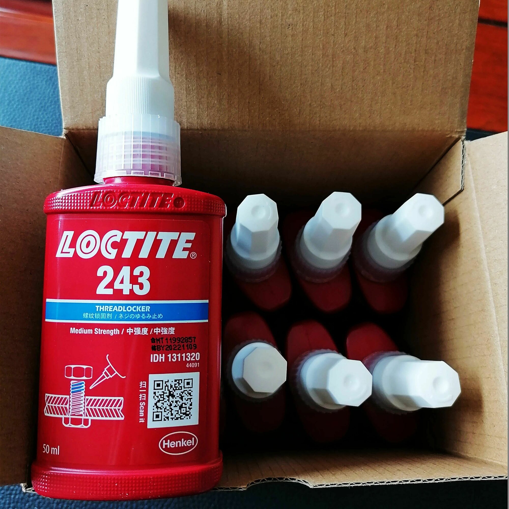 Фиксатор резьбы Loctite 243, для различных типов техники, 50 мл