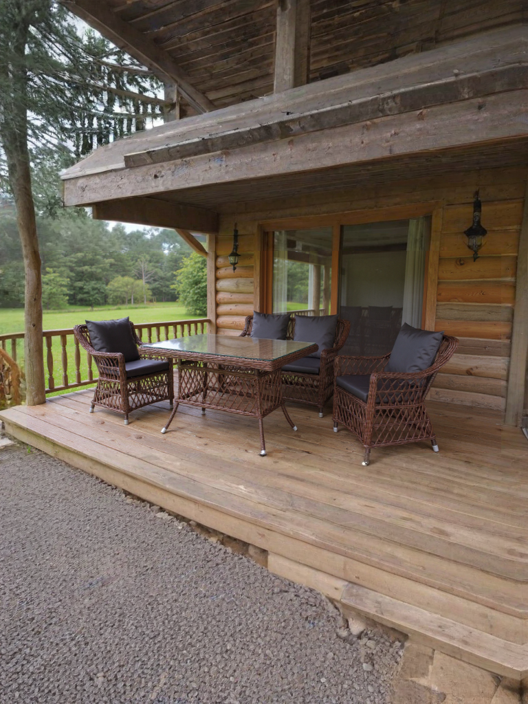 Комплект плетеной мебели из искусственного ротанга "Лайм" на 4 персоны с подушками Стол+Лавка+2 кресла (цвет Черешня)