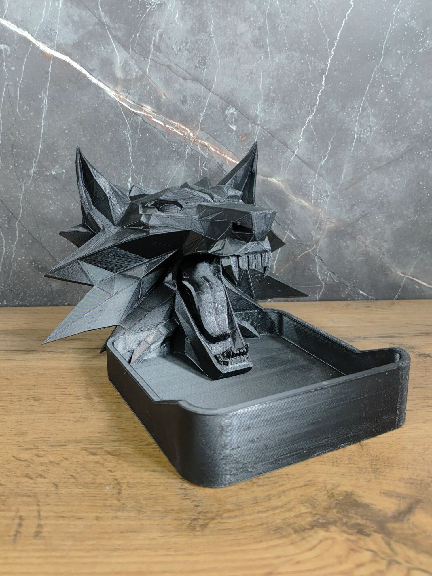 Волк ведьмак, башня для кубиков, Witcher Dungeon & dragons