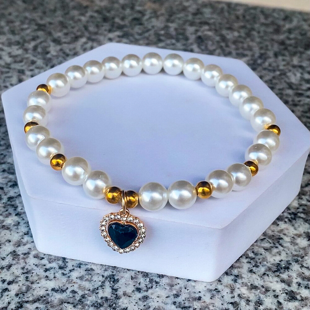 Популярное ожерелье для кошек и собак с жемчугом, ошейник для питомцев, милые украшения в форме сердца, прямые поставки