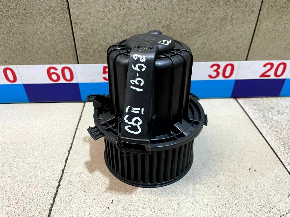 Моторчик отопителя Citroen C5 6441AJ