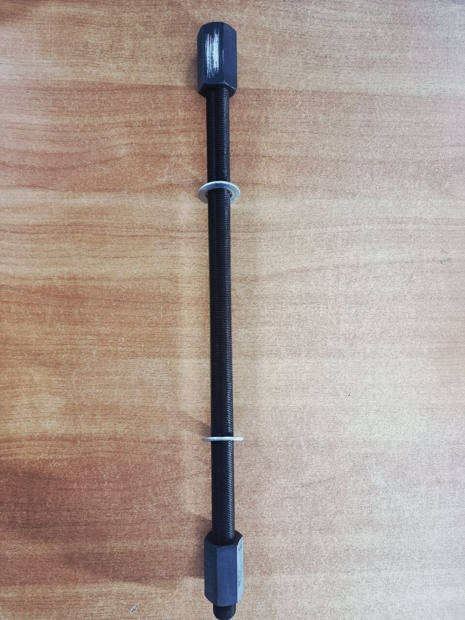 Шпилька крепежная резьбовая полная резьба черная т.12.9 М20*500+2 шайбы М20 +2 шт М20 гайки соединительная удлинённая ШР 16-18 Wurth, Германия