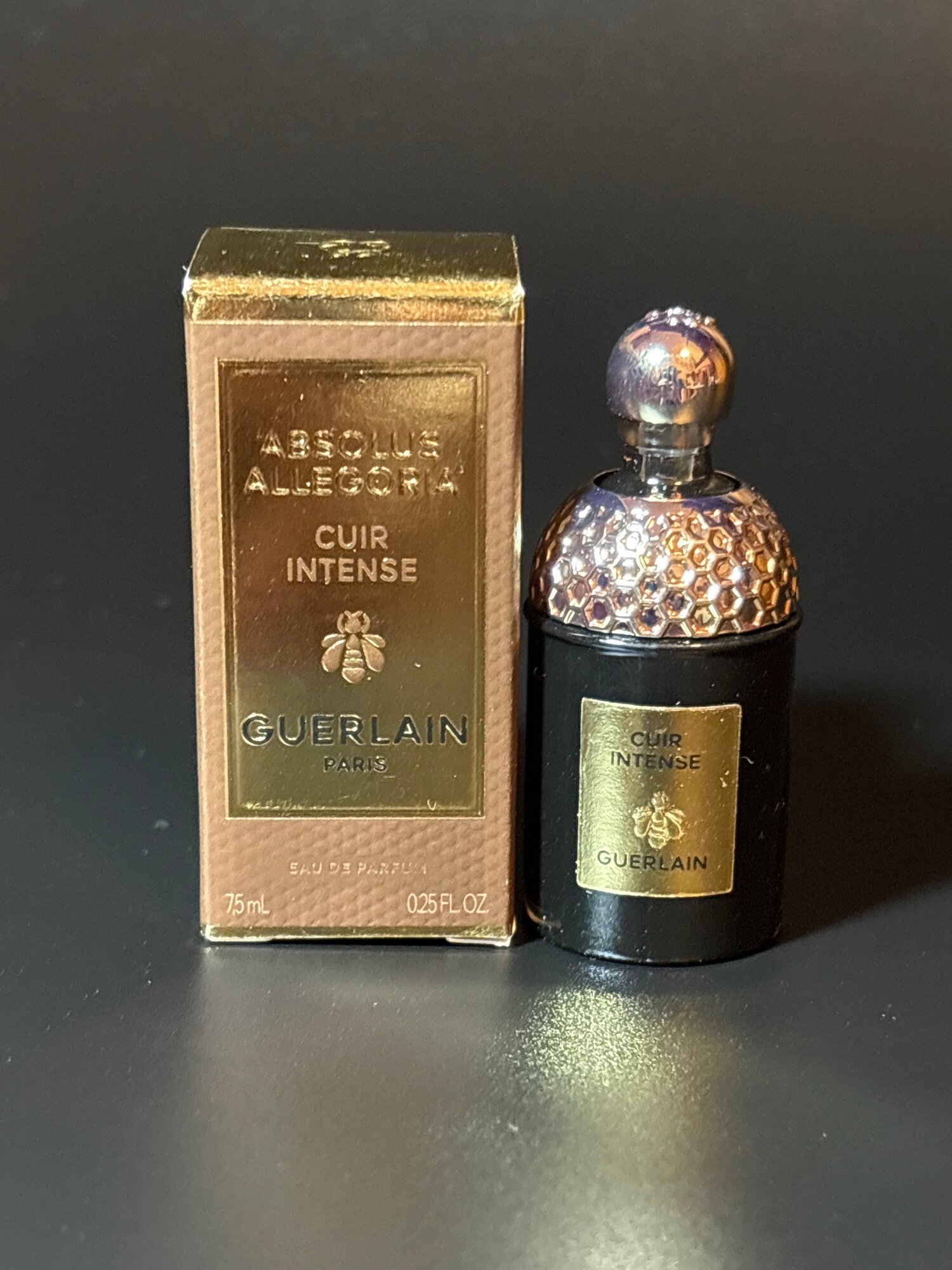 Guerlain Cuir Intense унисекс парфюмерная вода, 7.5 мл Миниатюра