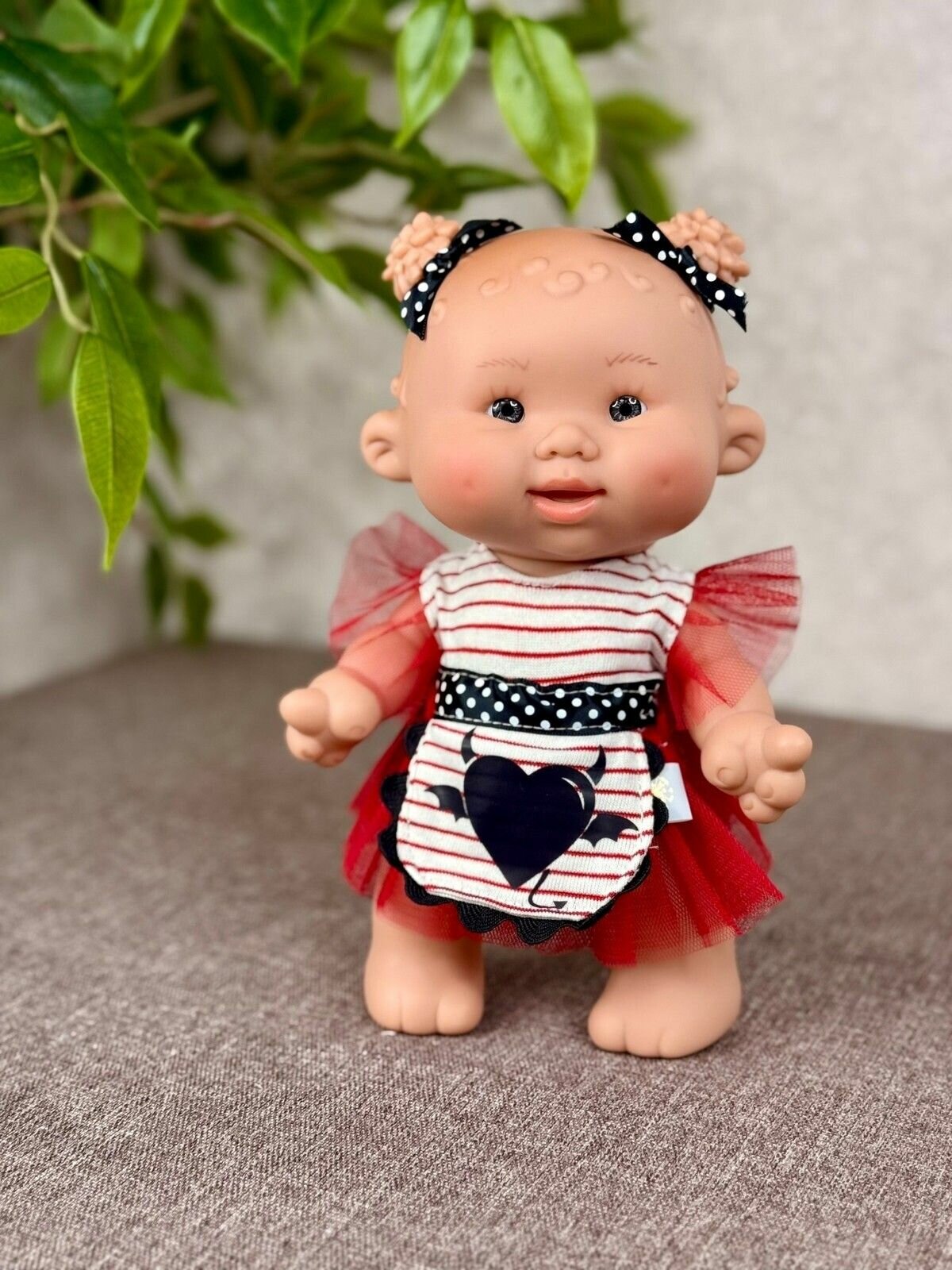 Пупс Marina and Pau 26 cм Nenote Halloween (2924A1)