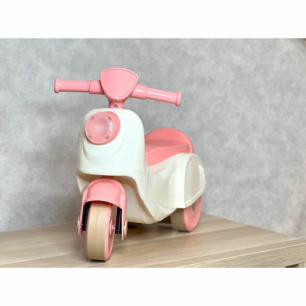 Беговел для малышей мотоцикл розовый (17886-1)