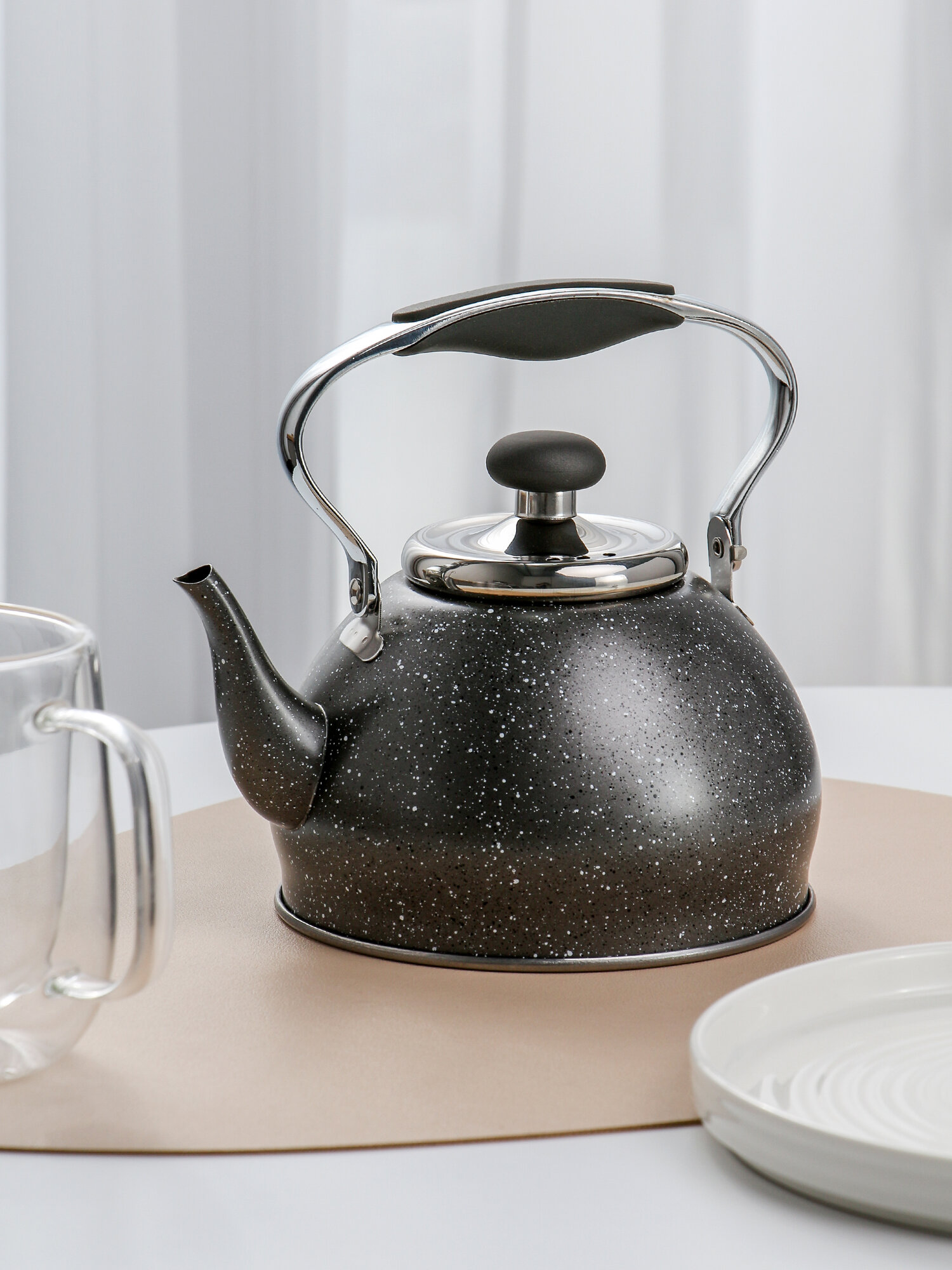 Чайник Daniks 1.2 л из нержавеющей стали для индукционных плит, матовый черный, толстое дно, артикул GS-04592C-1.2L