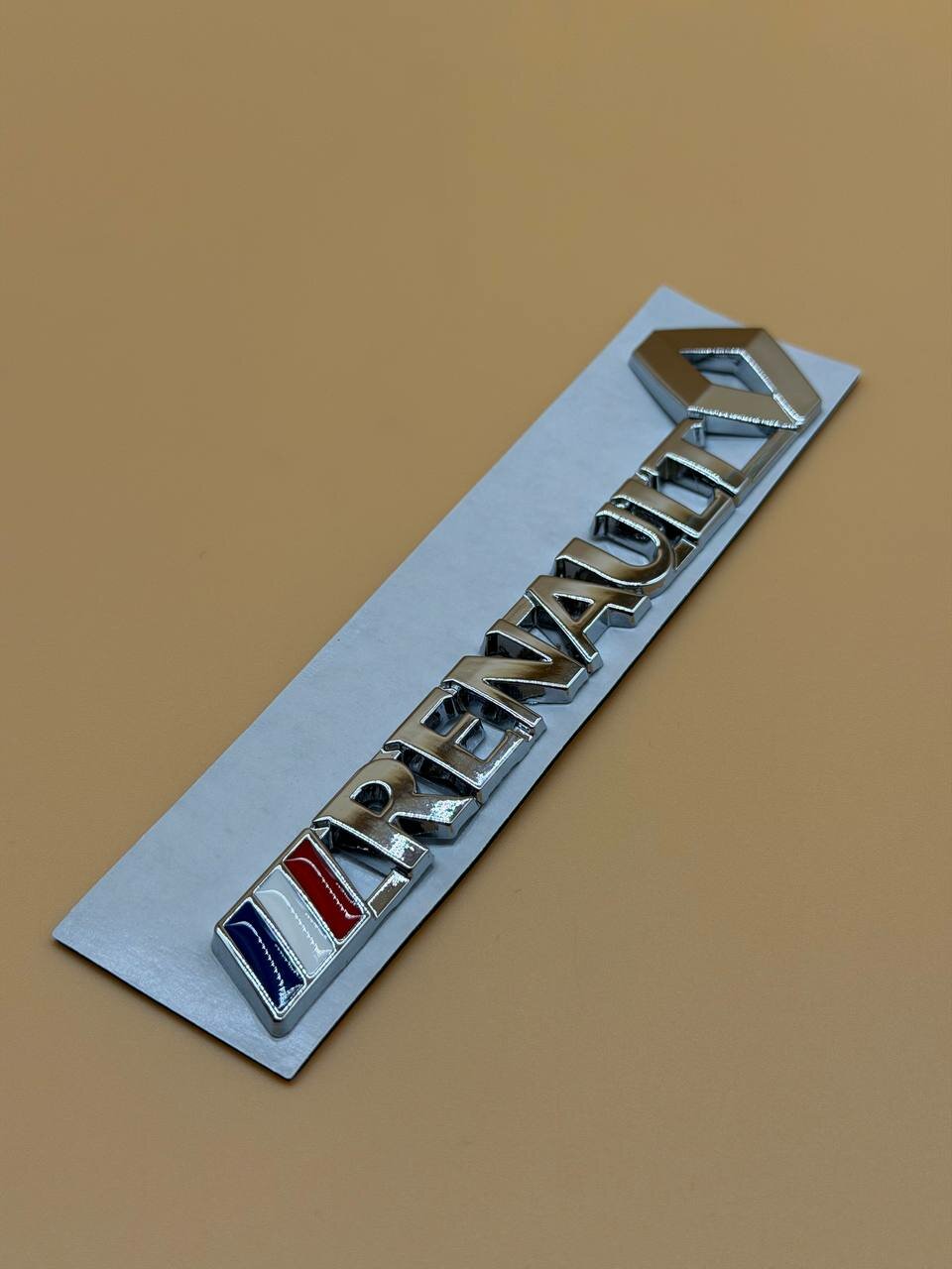 Наклейка Эмблема Renault Хром 14см