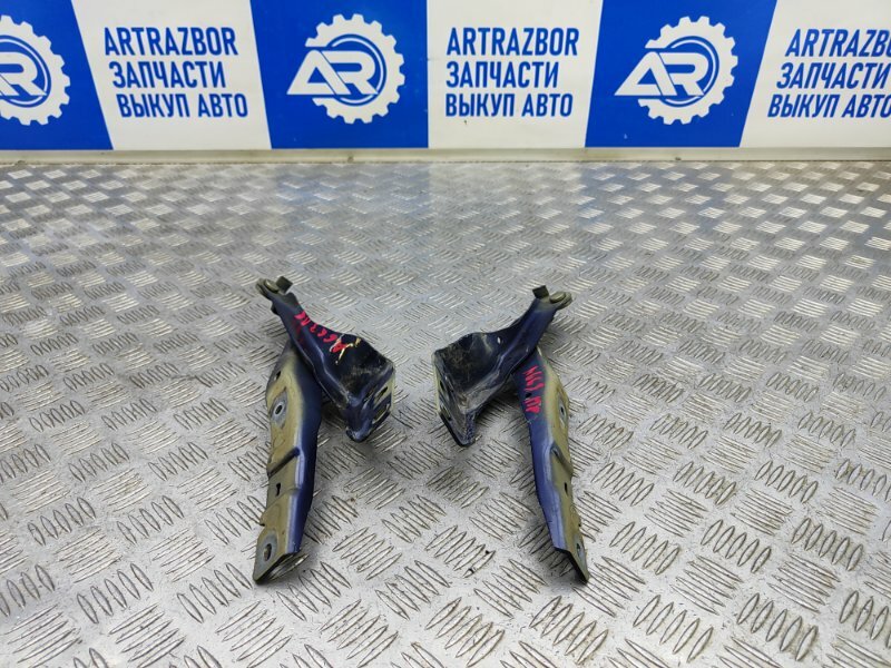 Б/У Петля капота (пара) Peugeot 308 T7 / Пежо 308 T7 1.6 10FHAP (EP6) 120 Л.С 2008