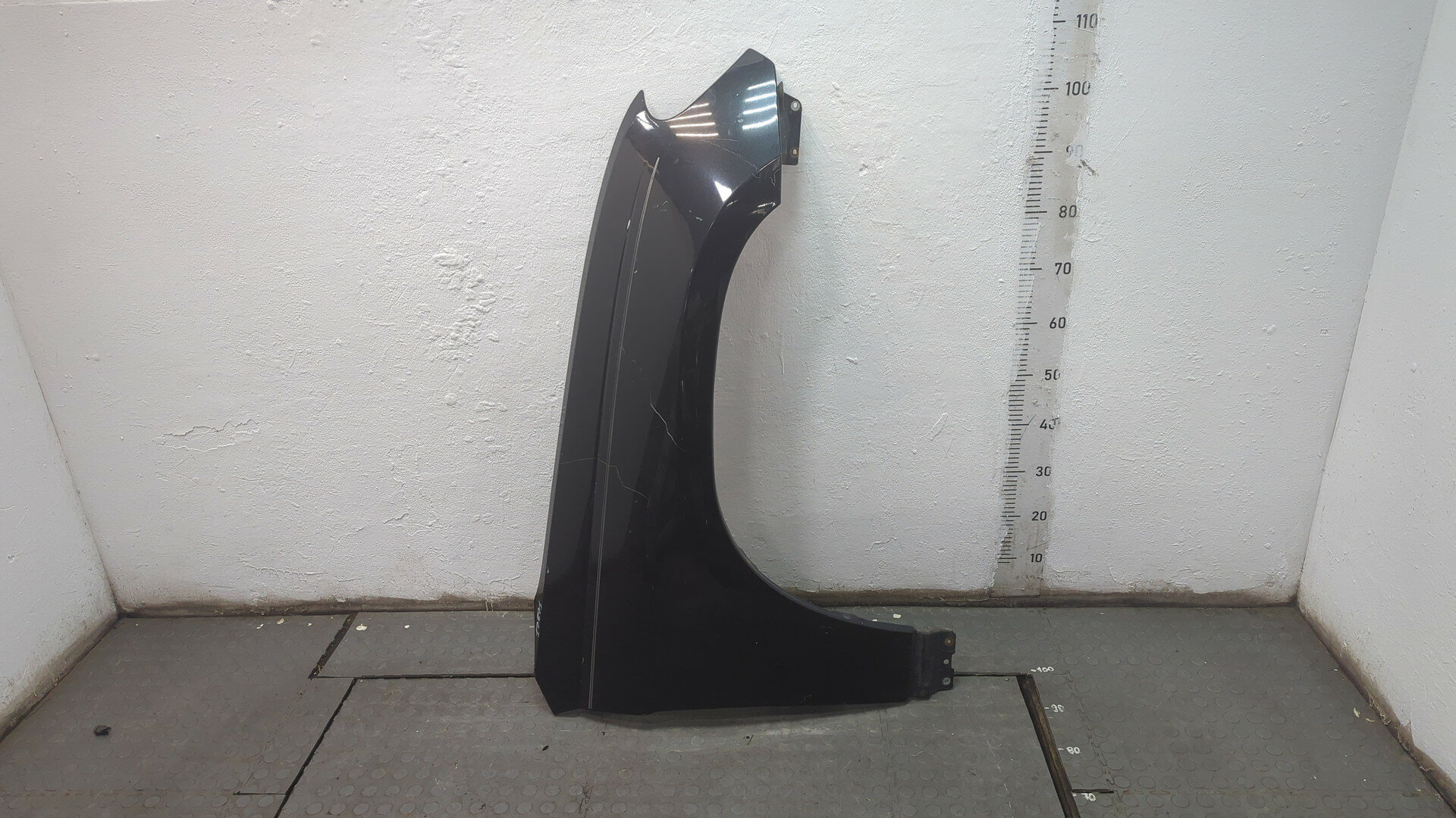 Крыло правое переднее Chrysler Pacifica Б/У