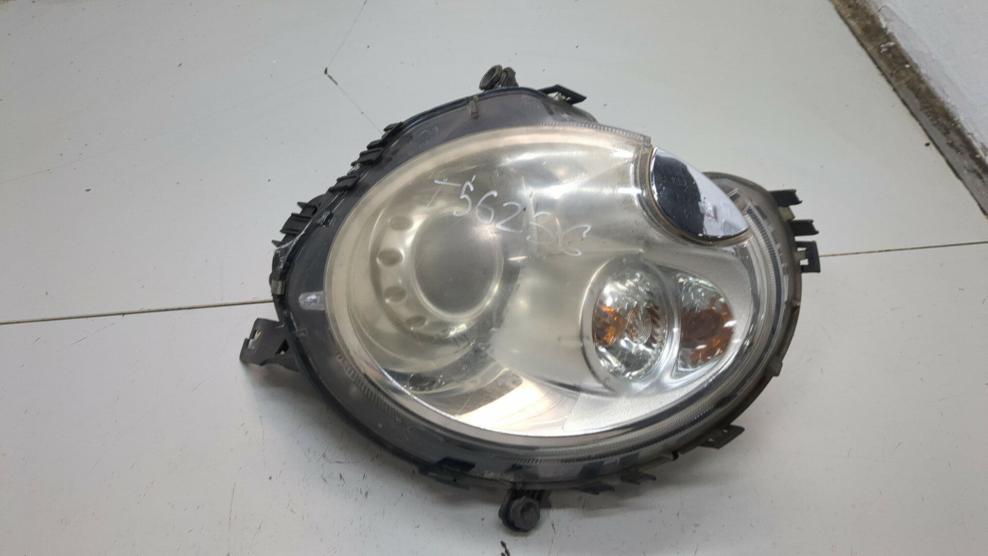 Фара (передняя) правая Mini Cooper (R56/R57) Б/У