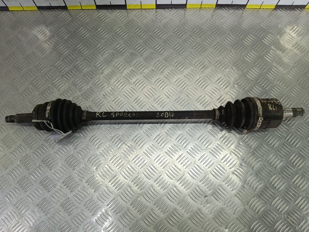 Привод задний Б/У для Kia SPORTAGE II рестайлинг (2008—2010) 496001F011