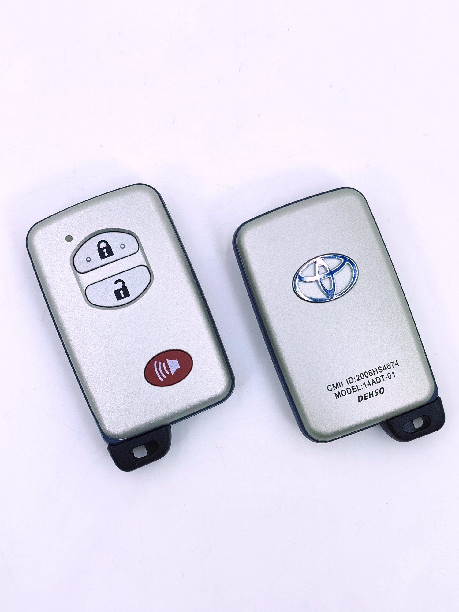 Корпус смарт ключа зажигания (брелок) для Тойота/Toyota 3 кнопки +PANIC c лезвием TOY-48