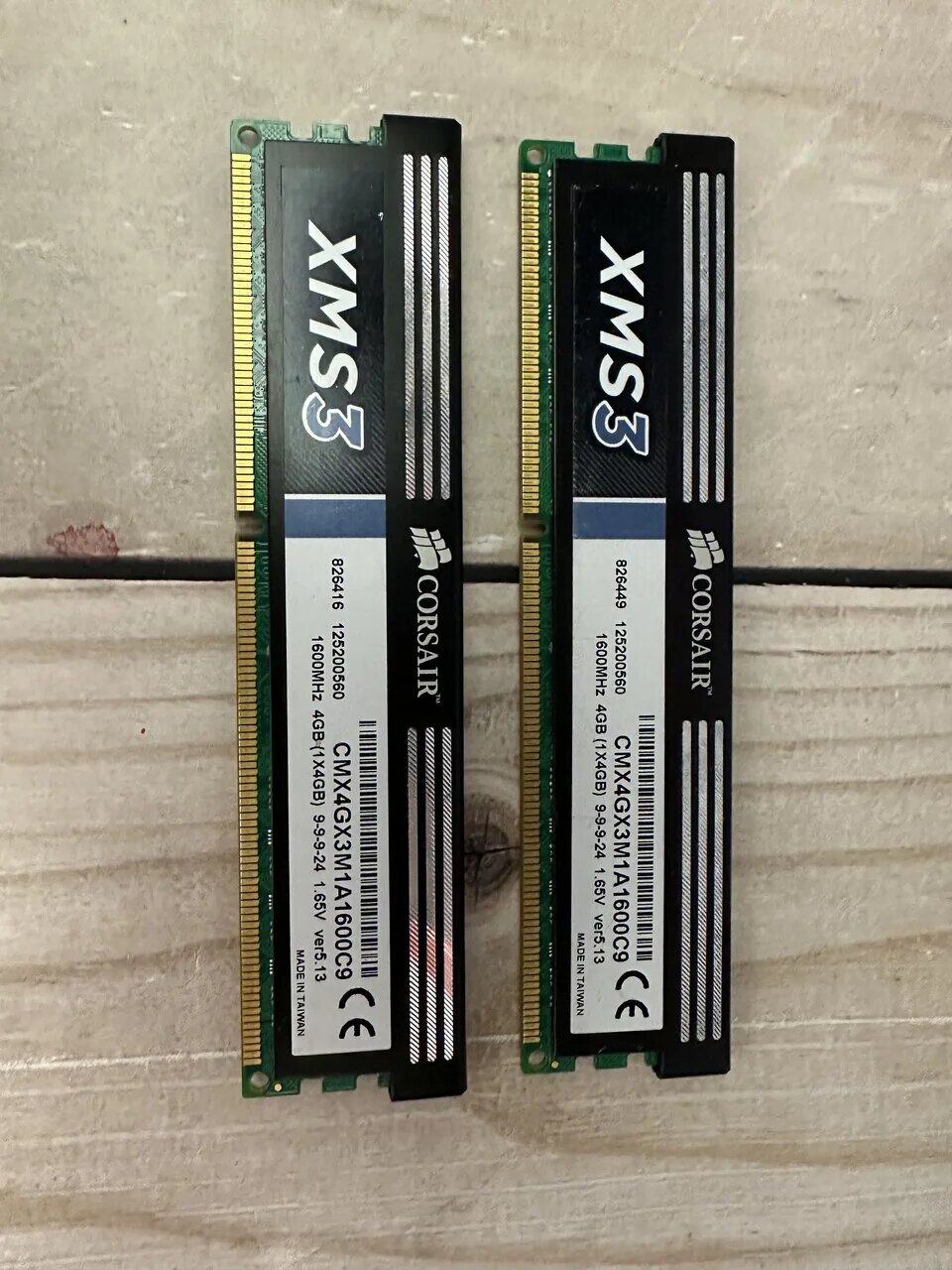 Оперативная память Игровая Corsair XMS 3 2x4 ГБ DDR3 1600 МГц DIMM (8гб общий обьём)