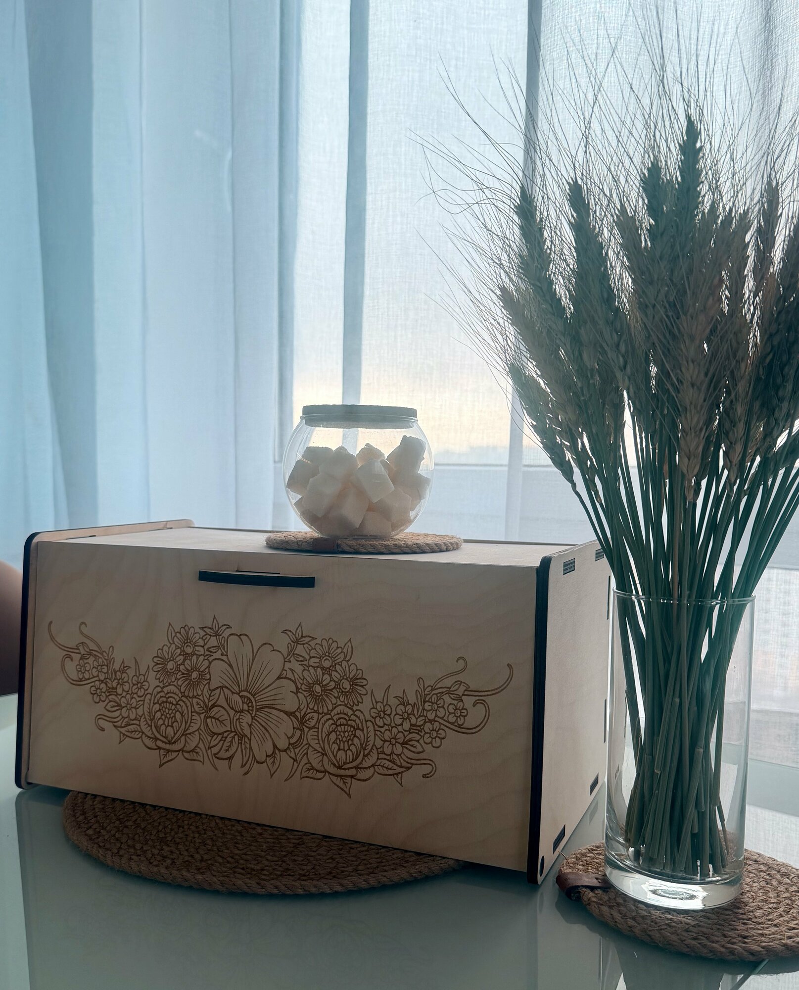 Хлебница ЭКО, деревянная с крышкой, 36x20,5x17 см, цвет светло-бежевый, рисунок "цветы"