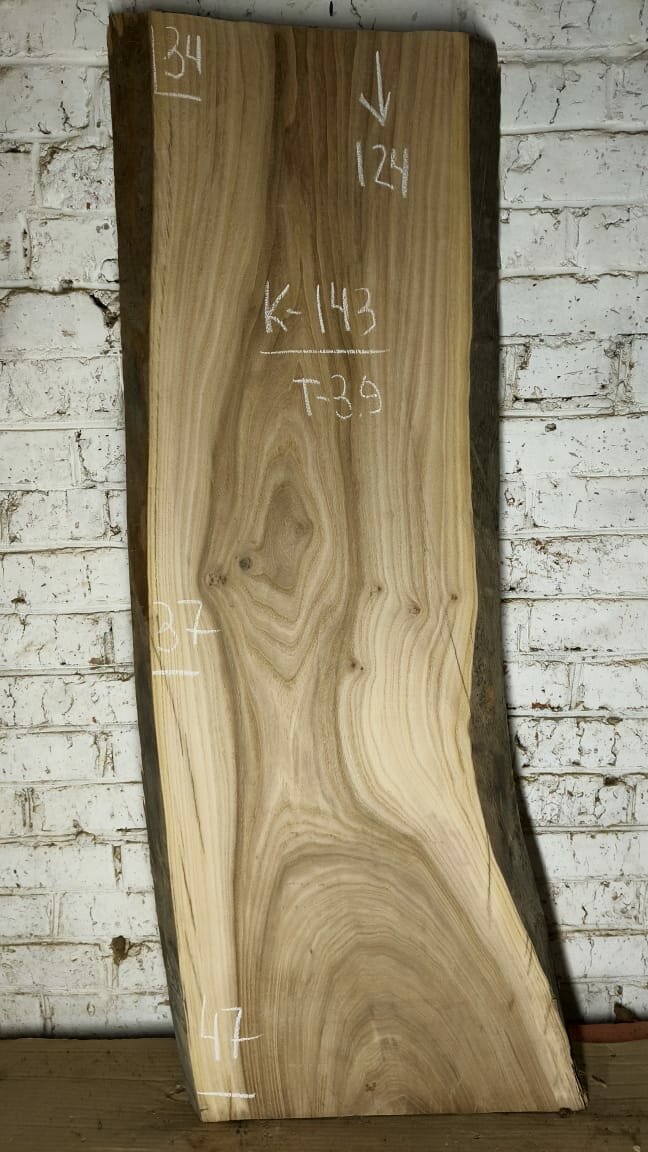 Слэб дерева Карагач К143, выровнен в плоскости, влажность 8-10%
