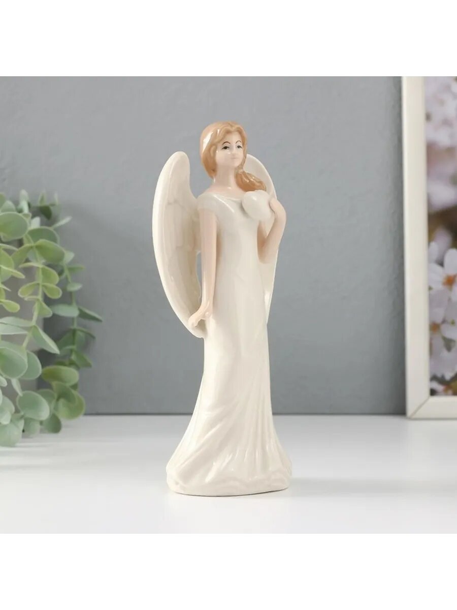 Очаровательный керамический ангел-символ