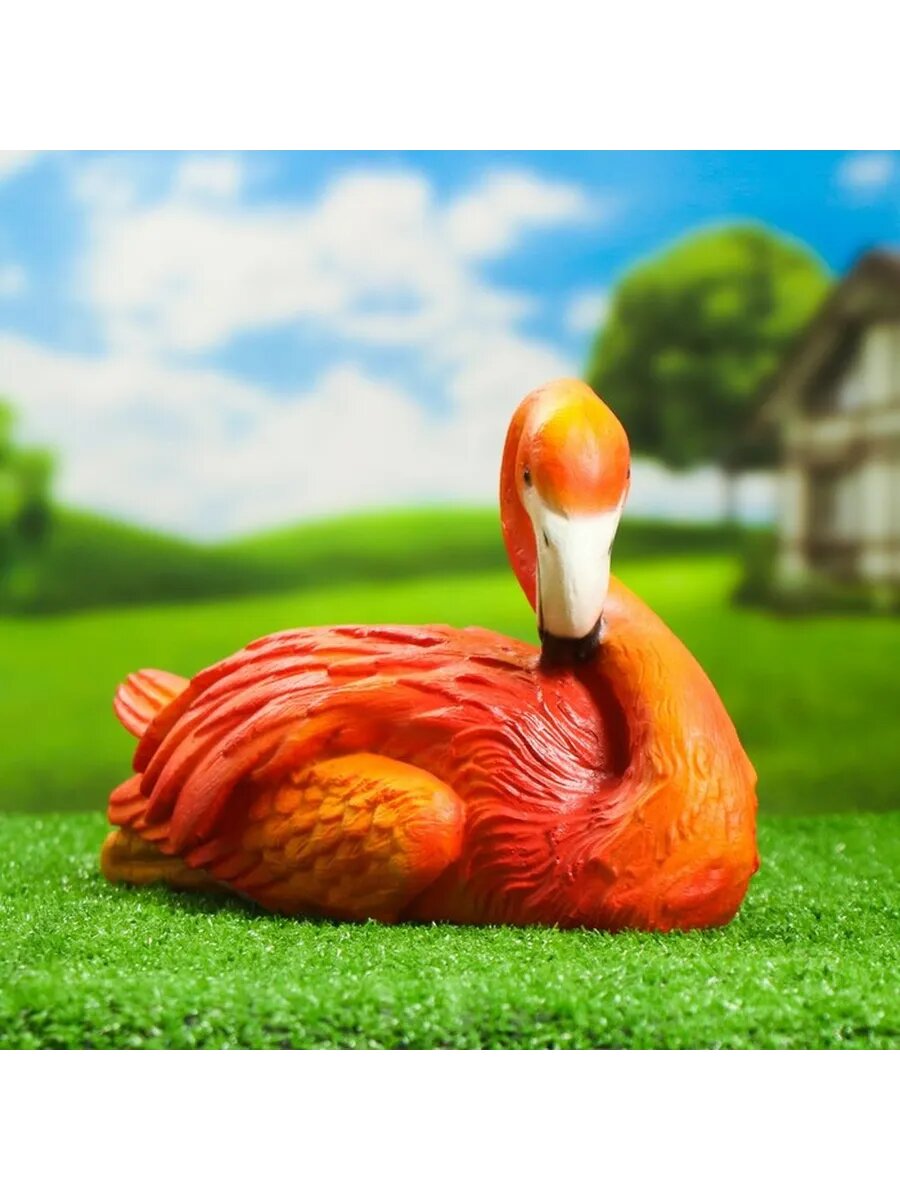 Яркая садовая фигура Фламинго для украшения сада
