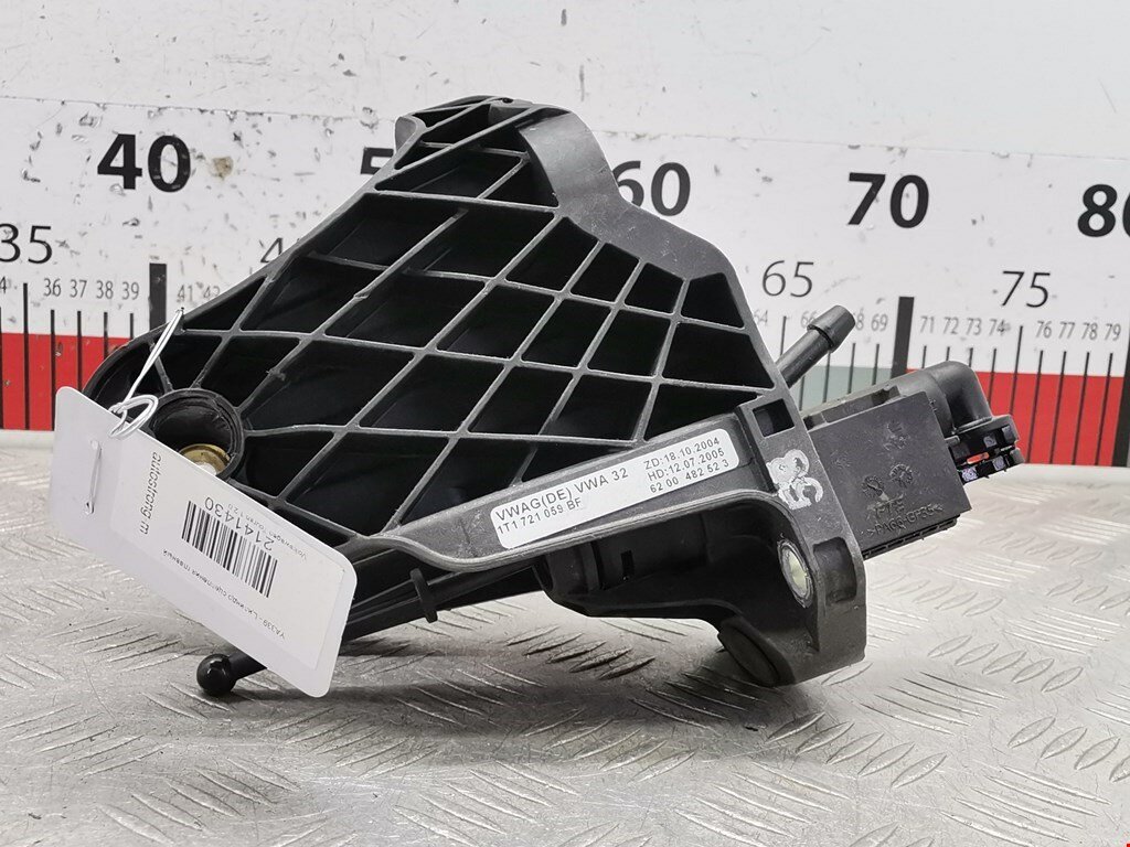 Цилиндр сцепления главный Volkswagen Touran 1 1K0721388F арт. 2141430