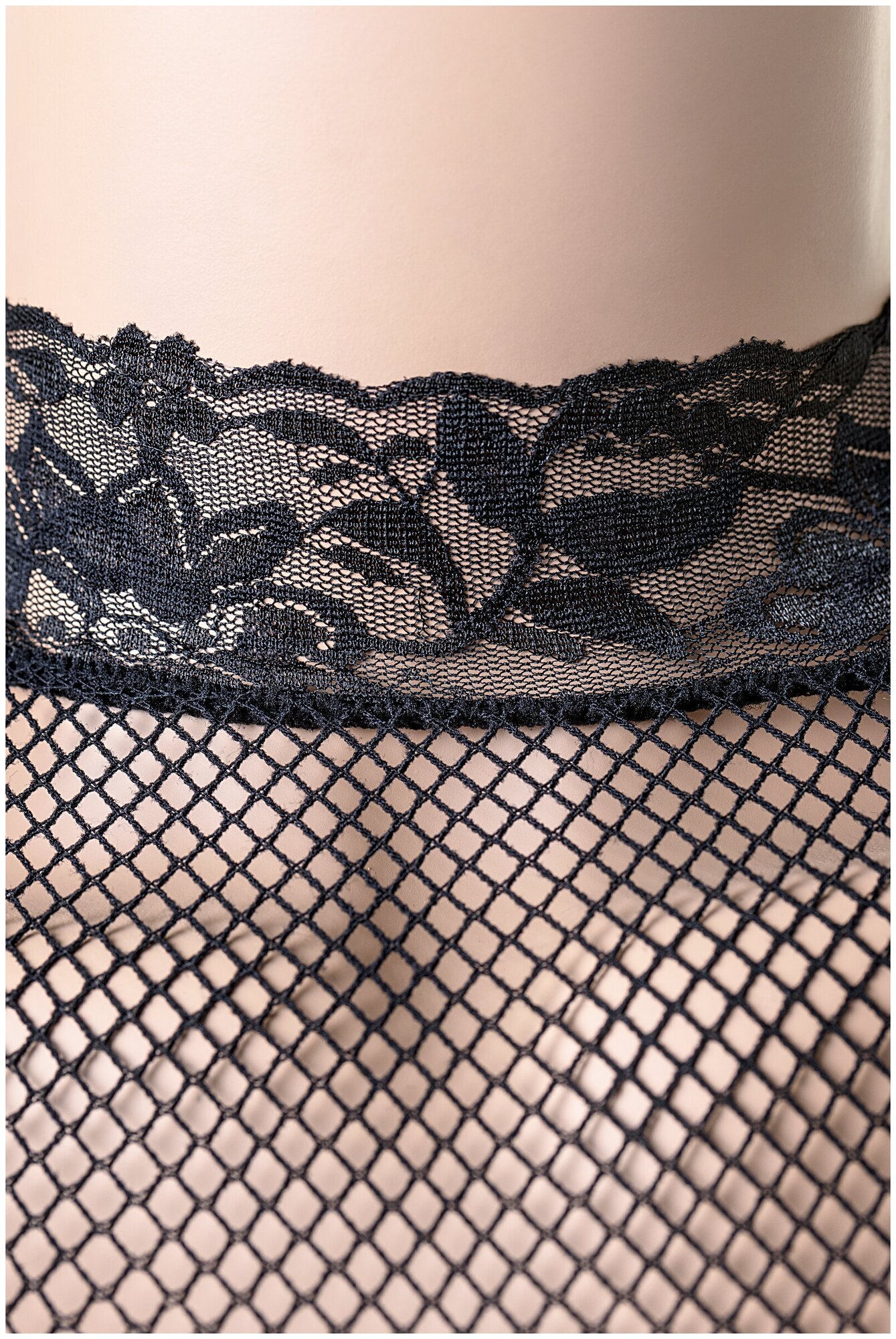 Костюм-сетка Dreamgirl с кружевным воротником, черный, OS