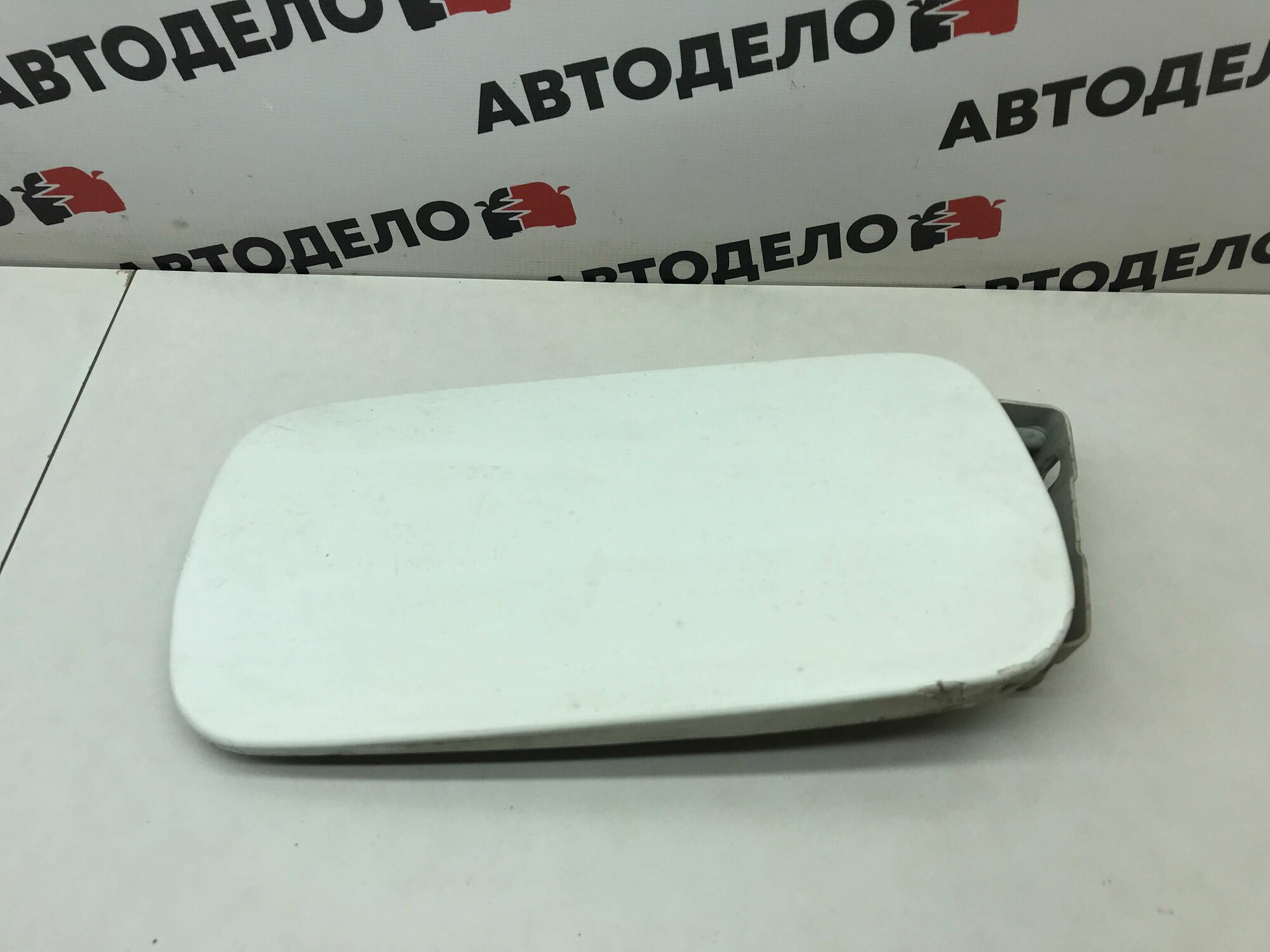 Лючок бензобака Mercedes-Benz W124 (E230) 1986 г.в