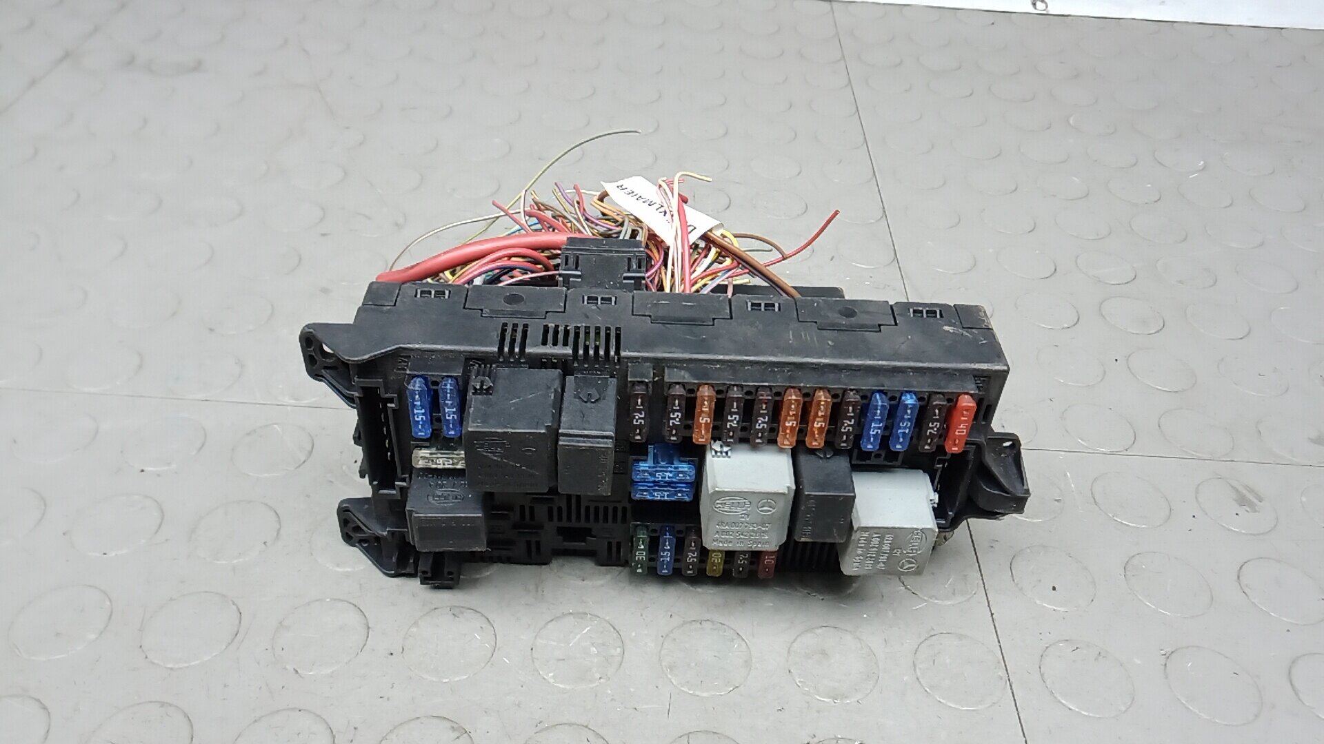 Блок предохранителей MERCEDES BENZ E-CLASS W211