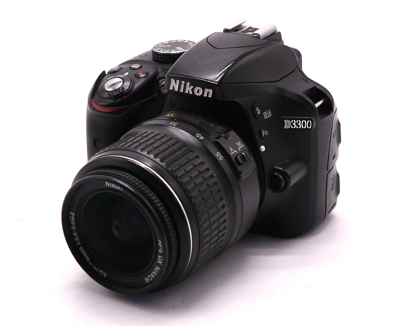 Фотоаппарат Nikon D3300 kit (пробег 36565 кадров)