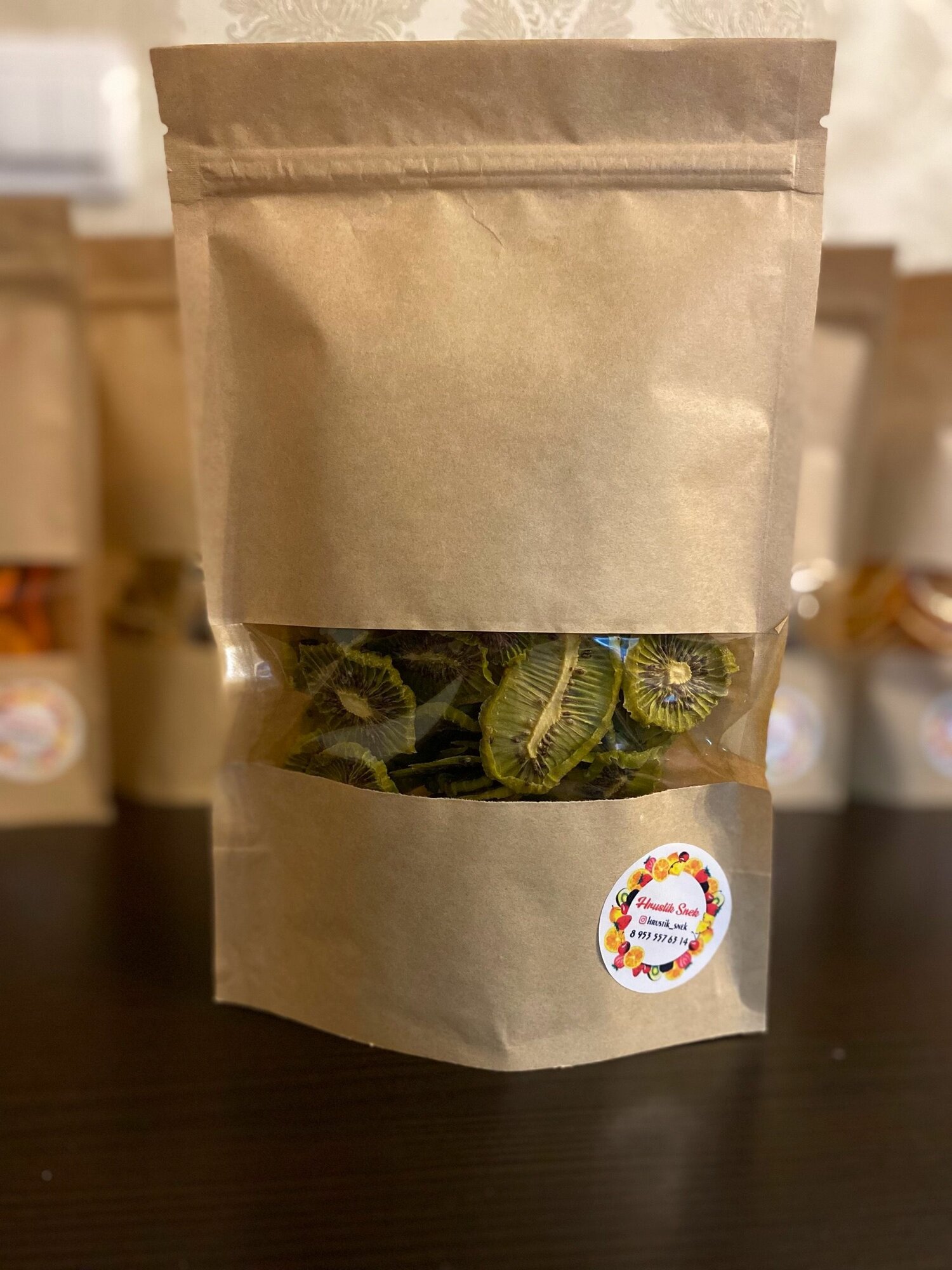 Фруктовые натуральные чипсы из киви без сахара (фрипсы) 100г / фрукты сушеные