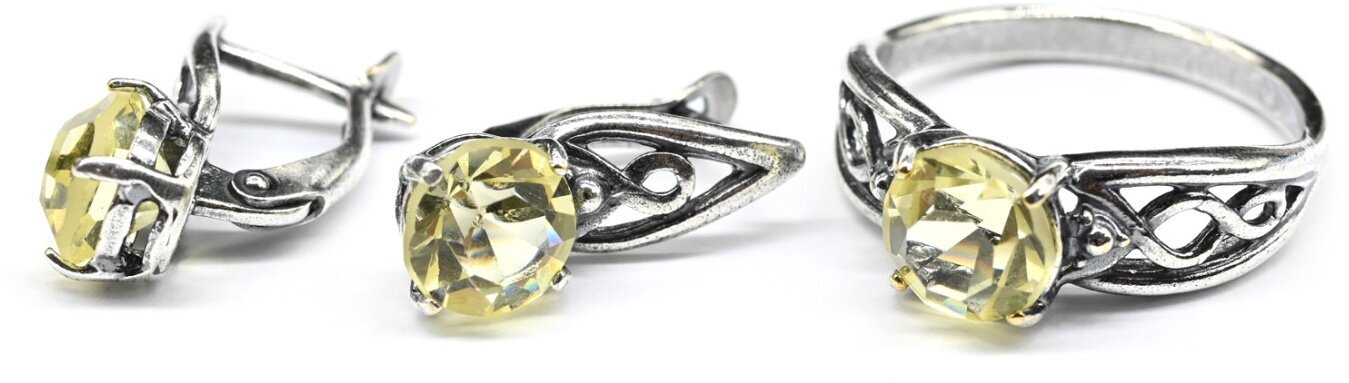 Комплект бижутерии: серьги, кольцо, циркон