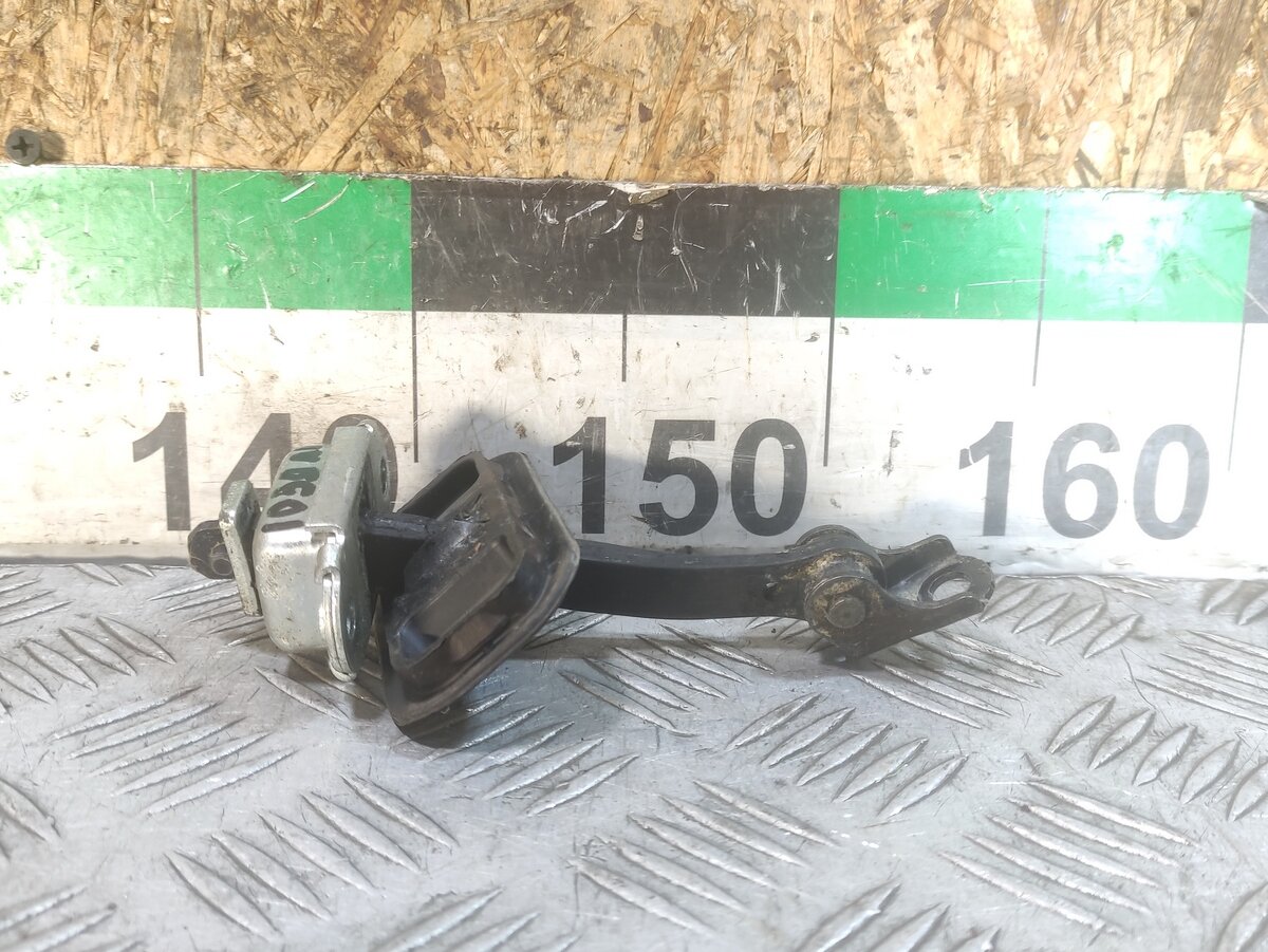 Ограничитель двери передний NISSAN Qashqai 2009 80430JD000