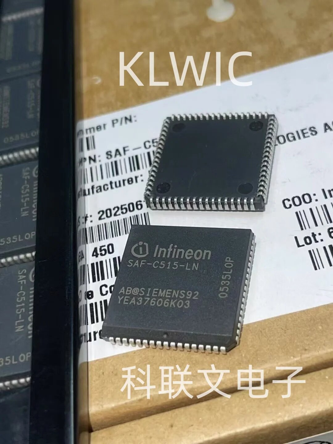 100% новый оригинальный SAF-C515-LN INFINEON PLCC68 в наличии