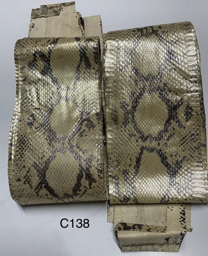 Цельноцветная змеиная кожа