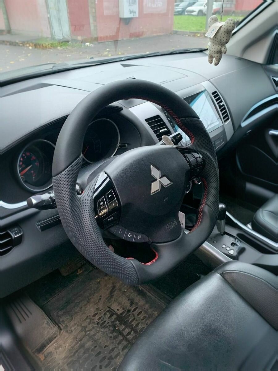 Руль Mitsubishi ASX Анатомический, красный шов.