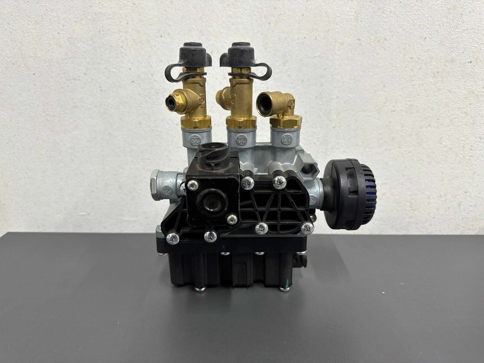 Блок электромагнитных клапанов ECAS 4728800640