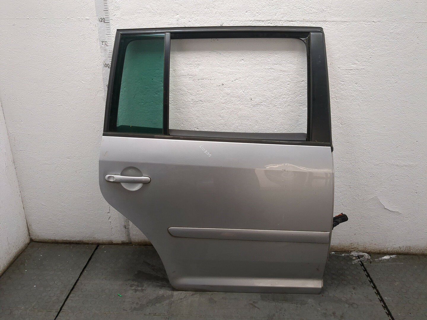 Дверь боковая (легковая) правая задняя Volkswagen Touran Б/У