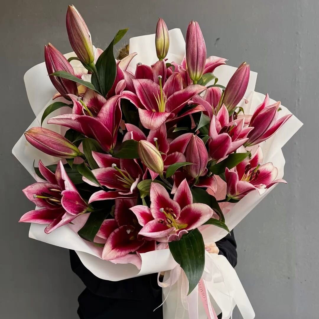 Букет из розовых лилий 9 шт, красивый букет цветов, шикарный, премиум цветы, премиум букет