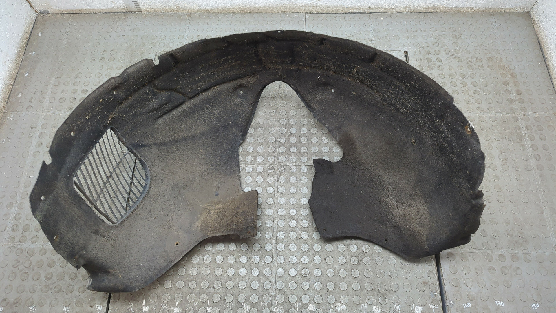 Защита арок (подкрылок) левая передняя Audi Q7 Б/У