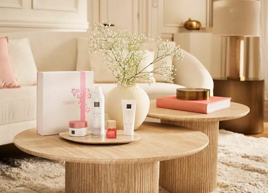 Rituals Набор косметики (гель для душа, крем и скраб для тела, парфюм)The Ritual of Sakura Gift Set M