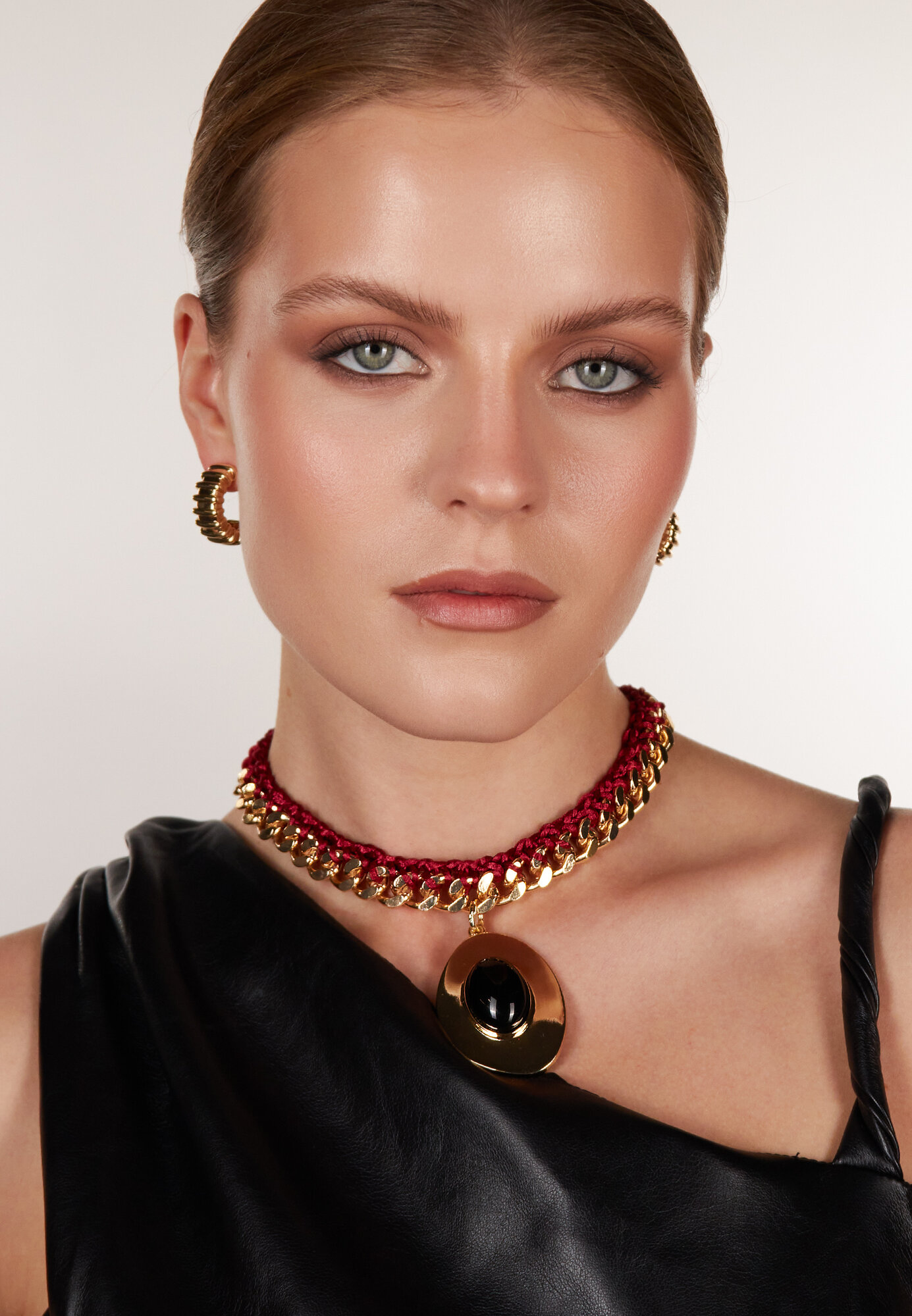 Колье, металл