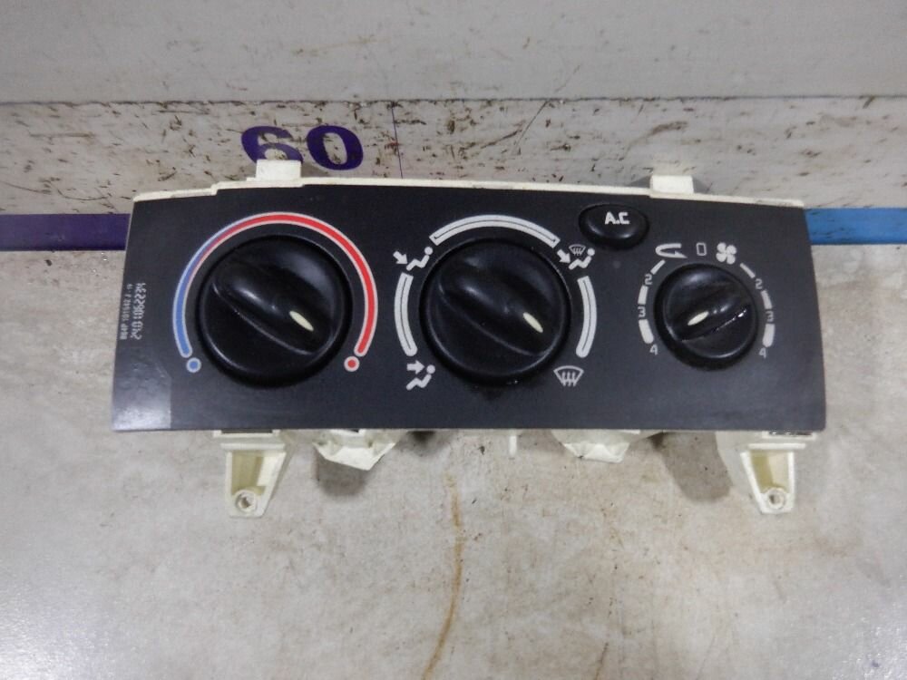 Блок управления отопителем Renault Megane I