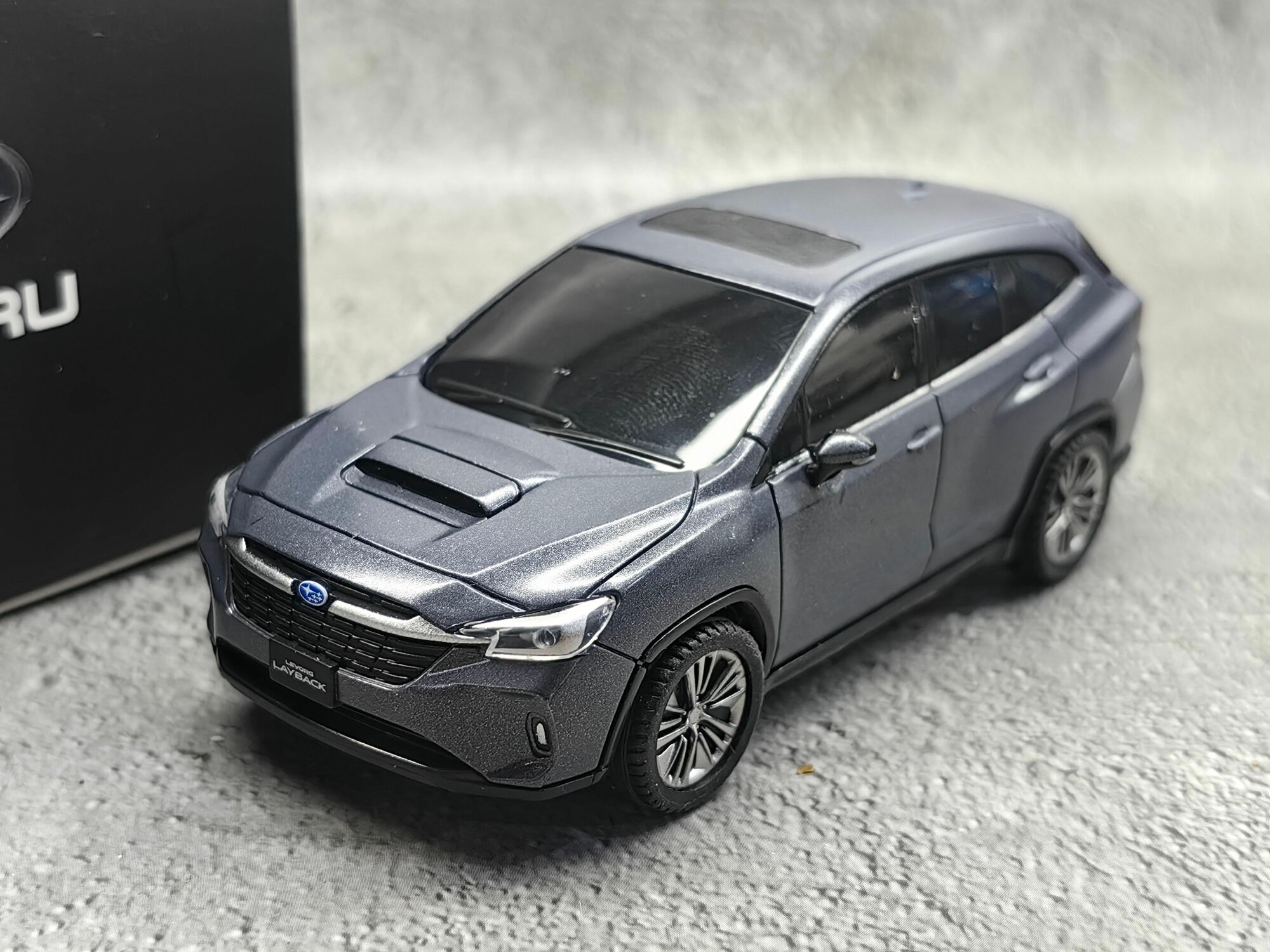 Коллекционная модель автомобиля Subaru LEVORG LAYBACK в масштабе 1:43 из легкого пластика