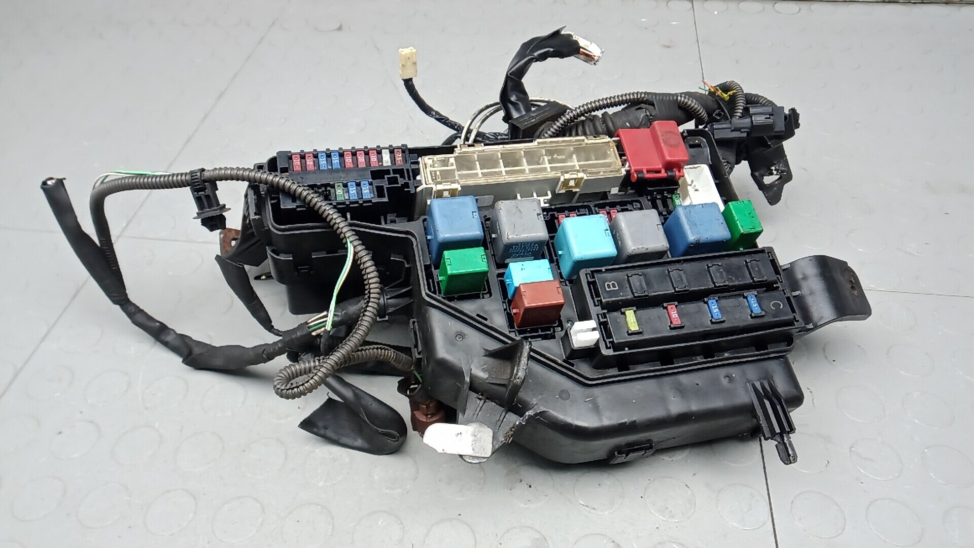 Блок предохранителей TOYOTA PRIUS XW20