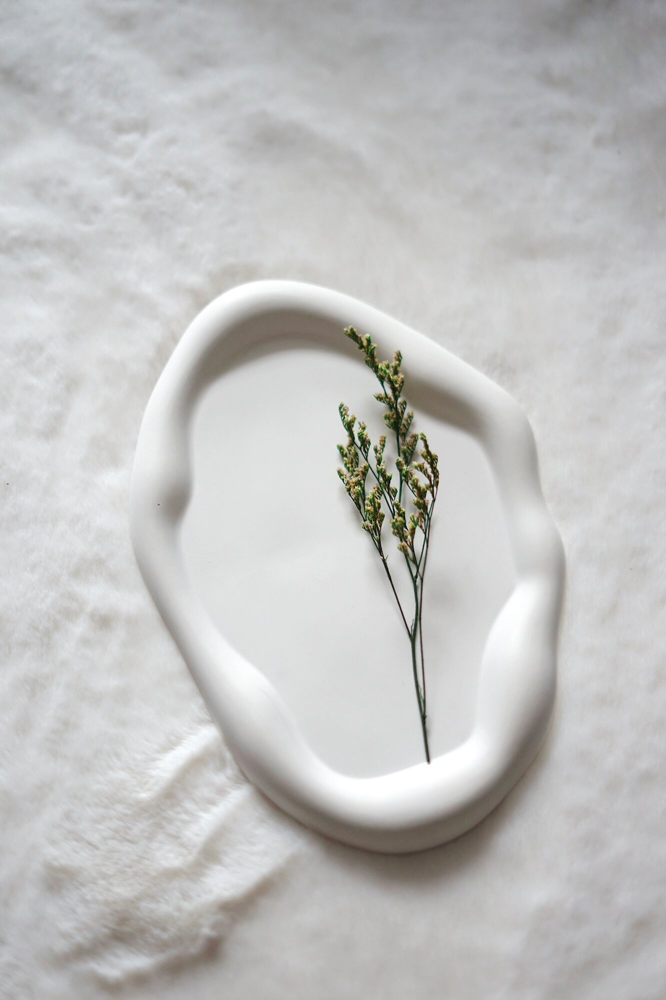 Декоративная подставка для мелочей, гипс, ручная работа, 24х17 см